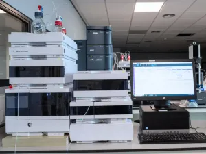 Agilent 1260 Infinity/II High Performance Liquid Chroma | QP