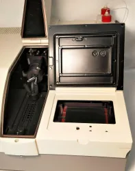 Molecular Devices L-Max Microplate Luminometer with Inj | QP