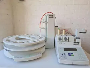 QP - Mettler Toledo DL 53 Titrator with Rondo Sample Changer