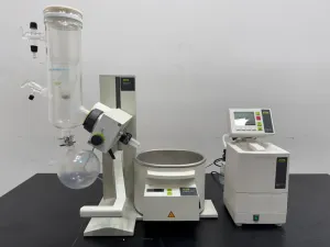 Buchi R-100 Rotary Evaporator with Digital Vacuu | QuestPair