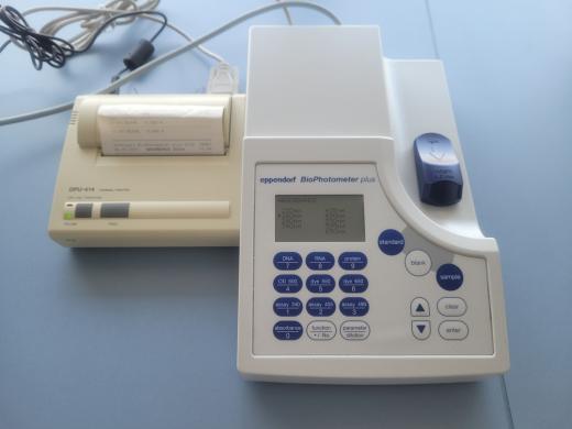 QP - Spectrophotometer UV/Vis Eppendorf BioPhotometer Plus 6132